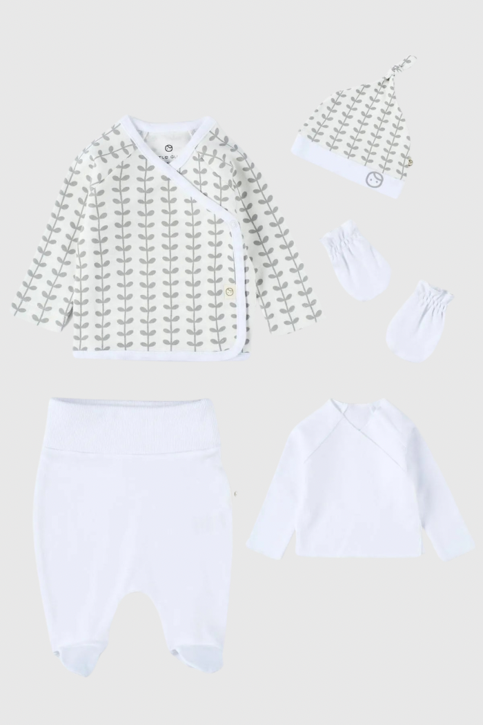 Organic Cotton Newborn Set with Leaves Pattern, Eco-Friendly